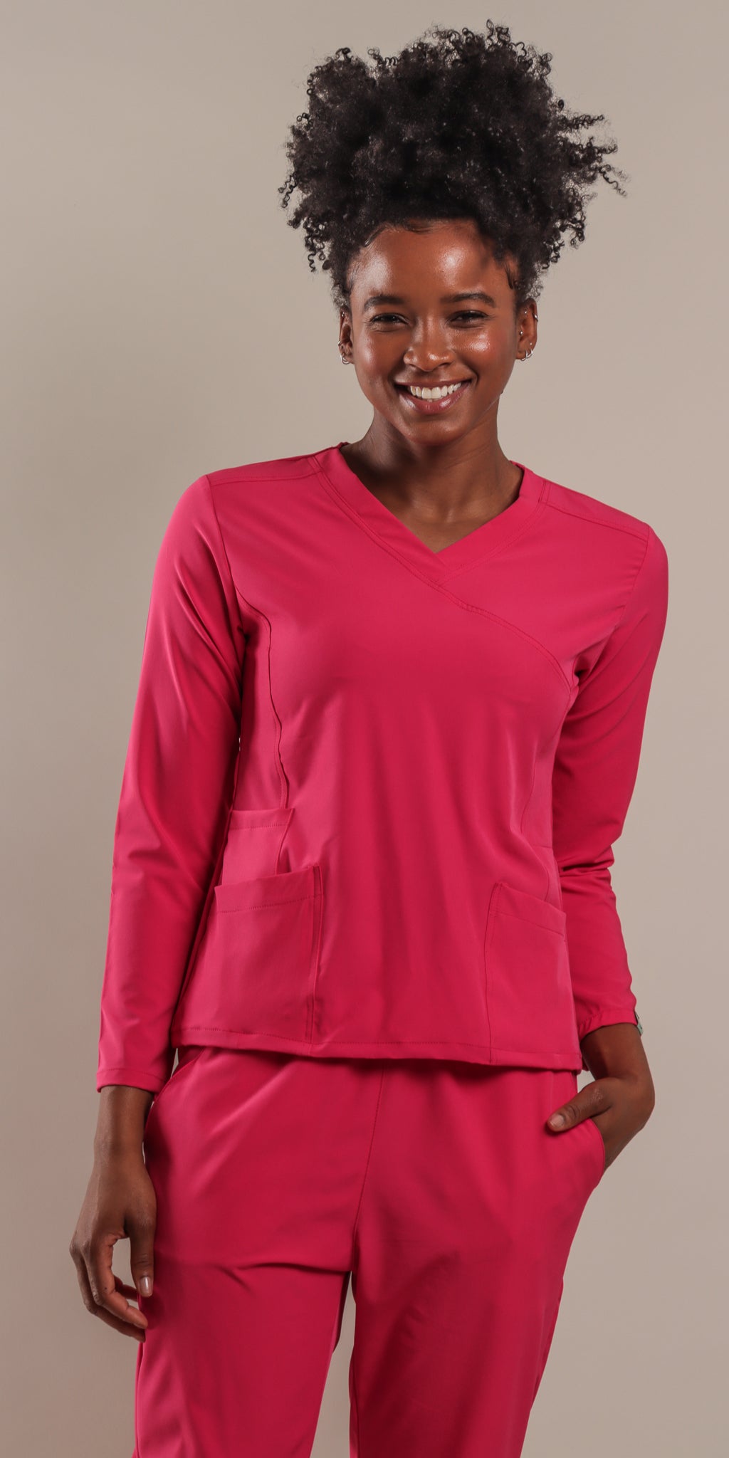 Pijama Quirúrgica |Fuchsia Sabba Fluid Resistant| Uniforme Quirúrgico – Osamala